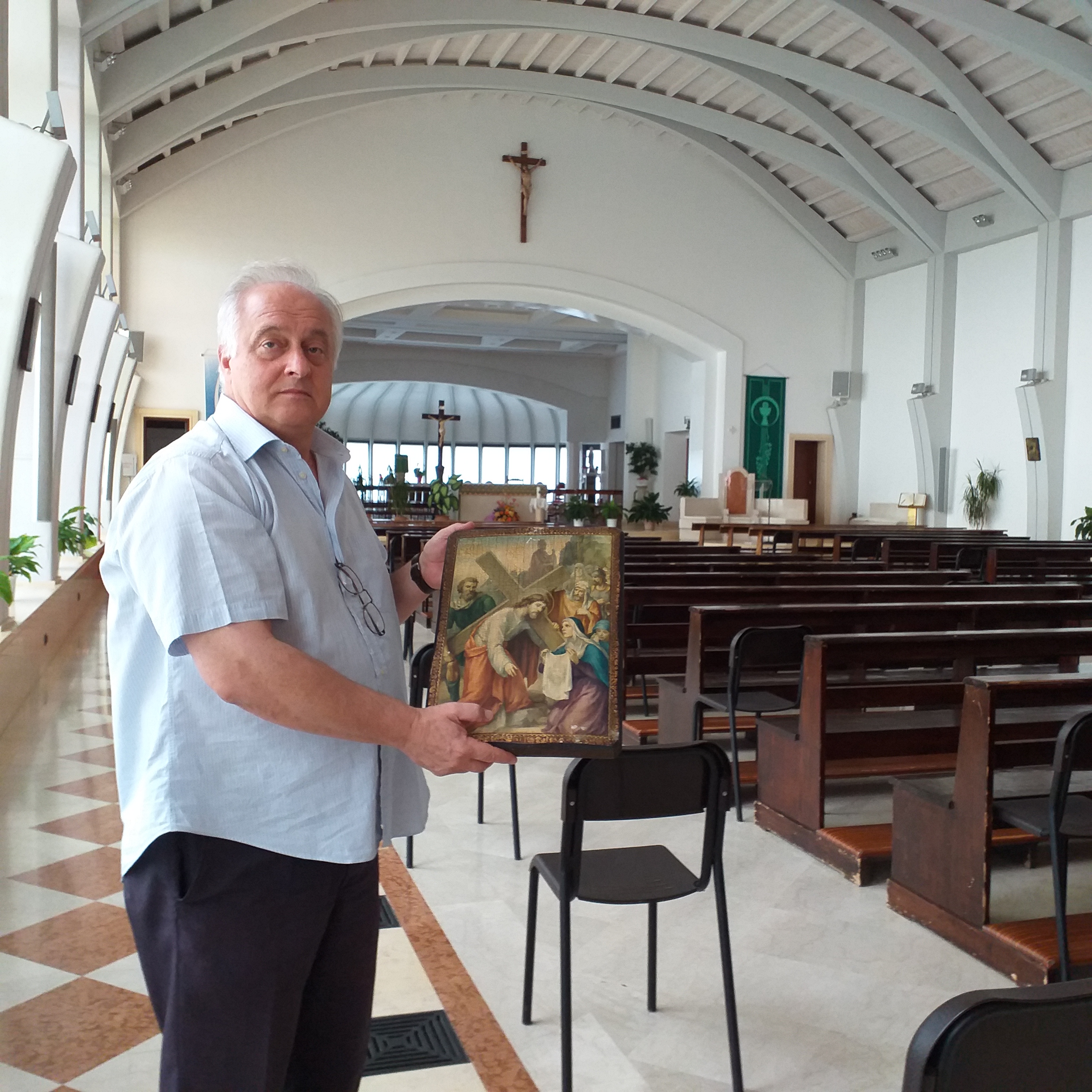 "Le stazioni della Via crucis sono tornate nella Santissima Trinità di ...