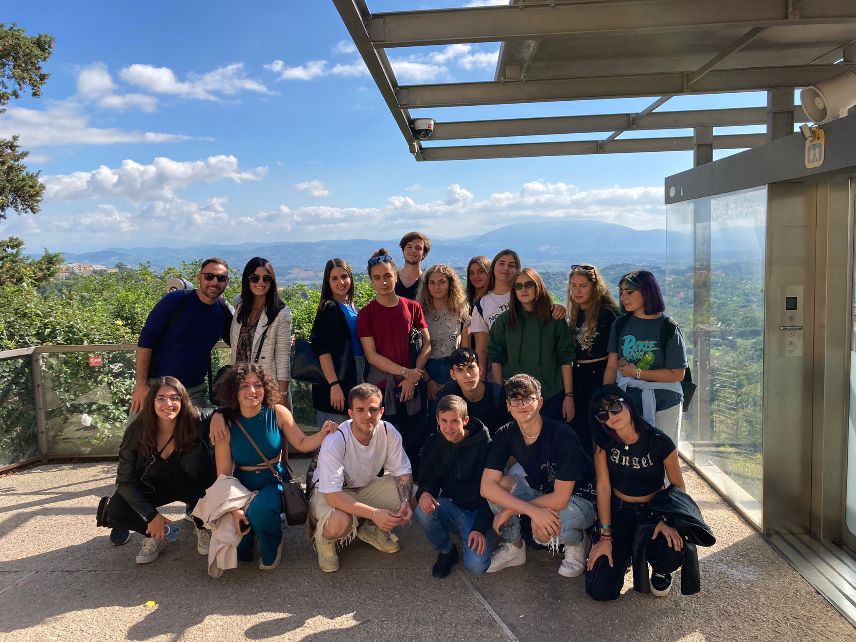 Gli studenti dell’Alberghiero di Ladispoli visitano la "Perugina ...